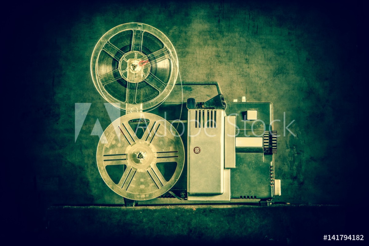Papier peint photo Old film projector de Scandiwall | Wallpassion